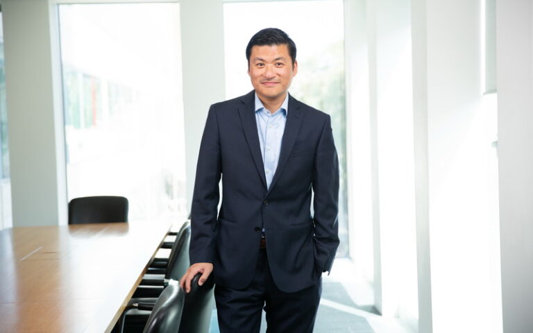 Alan Tam - Blick Rothenberg