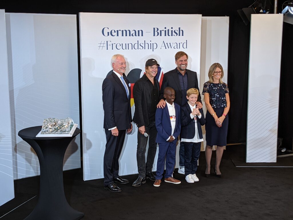Jürgen Klopp honoured with German-British friendship award - Blick ...